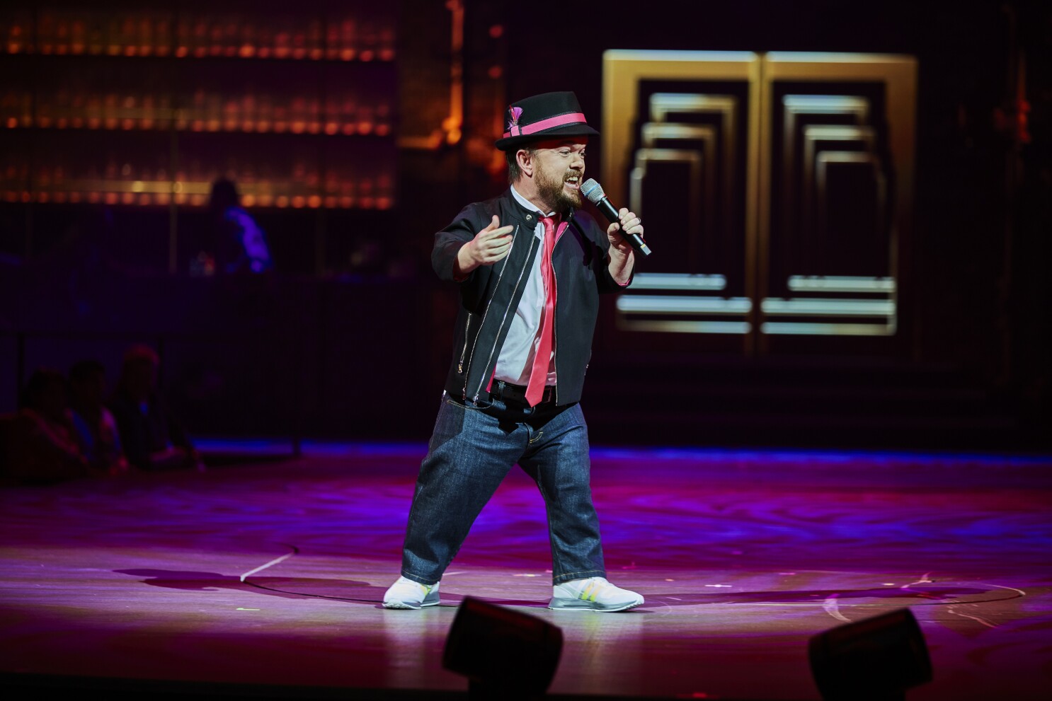Is Mad Apple The Best New Cirque Show in Vegas? | Vegas Showbiz